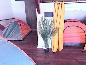 Tenda, varanda, mezanino | Wi-fi grátis 