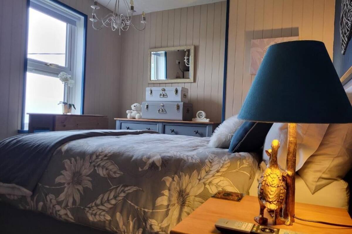 Quarto Duplo Comfort, vista para o mar | Ferro/tábua de engomar, Wi-fi grátis 