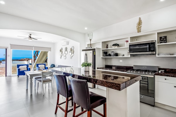 Dog-friendly Villa With Heated Outdoor Pool, Hot Tub, Streaming, Private Patio - Rosarito
