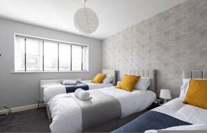 Casa, fumadores | 5 quartos 