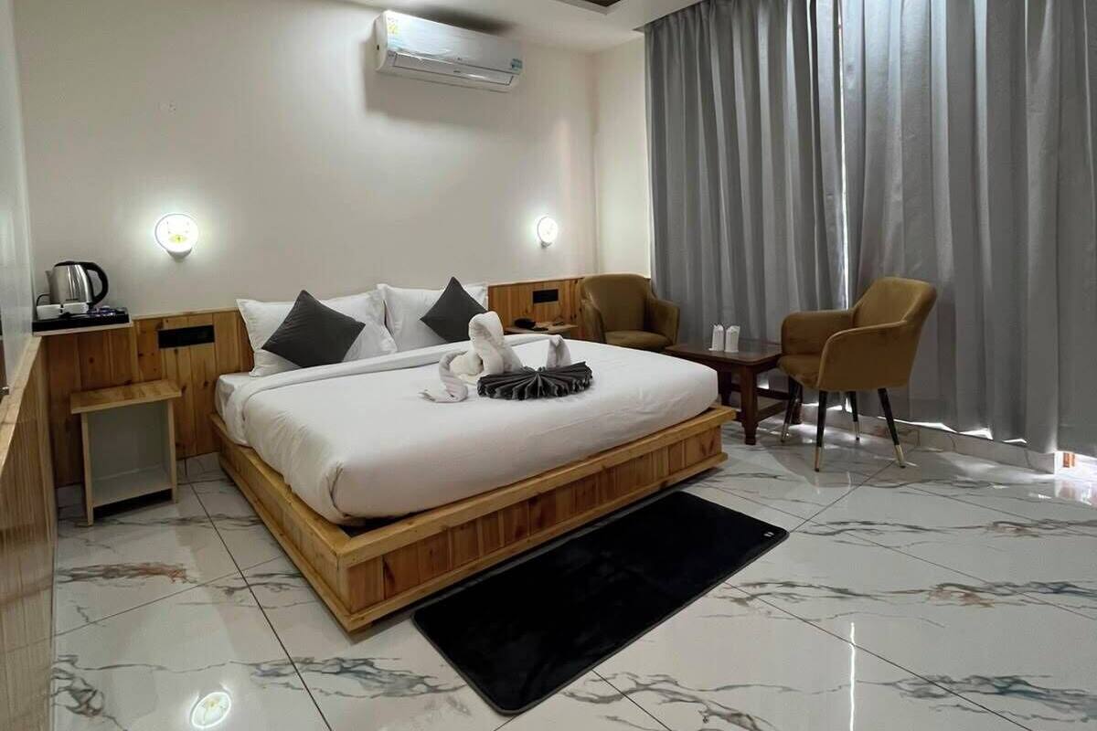 Quarto Quádruplo Familiar, vista para a montanha | Wi-fi grátis, roupa de cama fornecida 