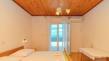 Apartamento (A1) | Ferros/tábuas de passar roupa, Wi-Fi de cortesia