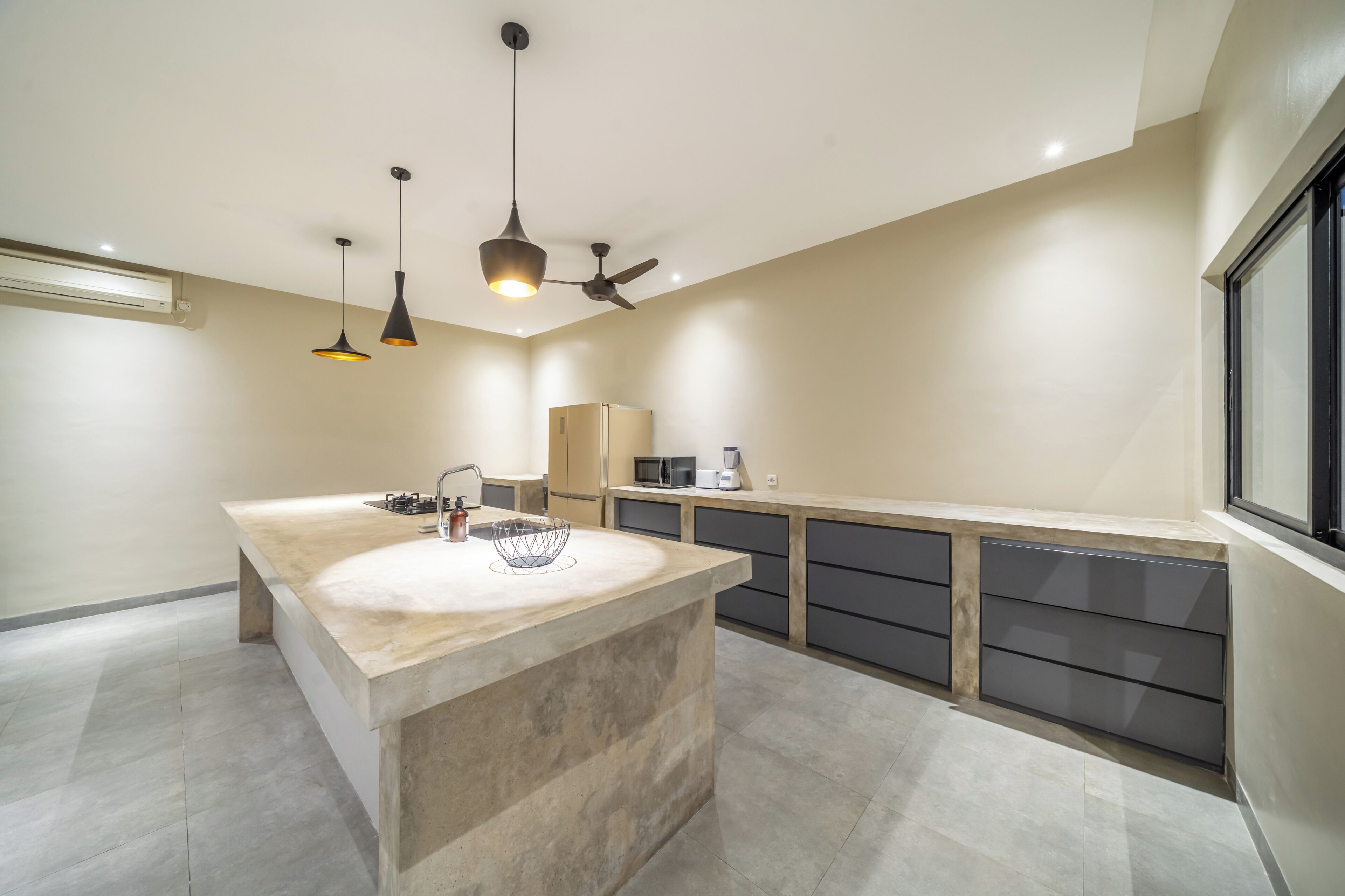 Villa de Luxo, vista para a piscina | Cozinha privada | Uma torradeira, liquidificador, Especiarias 