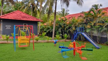 Área de recreio para crianças (ao ar livre)