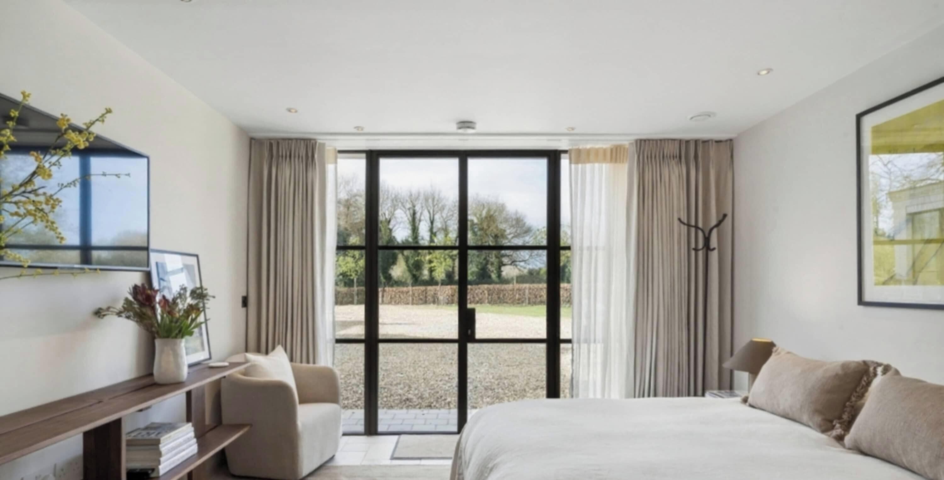 The Garden Annexe - Cosy Studio With Parking - Henley-on-Thames