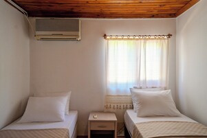 Quarto Duplo ou Twin Standard | Ferro/tábua de engomar, Wi-fi grátis, roupa de cama fornecida 