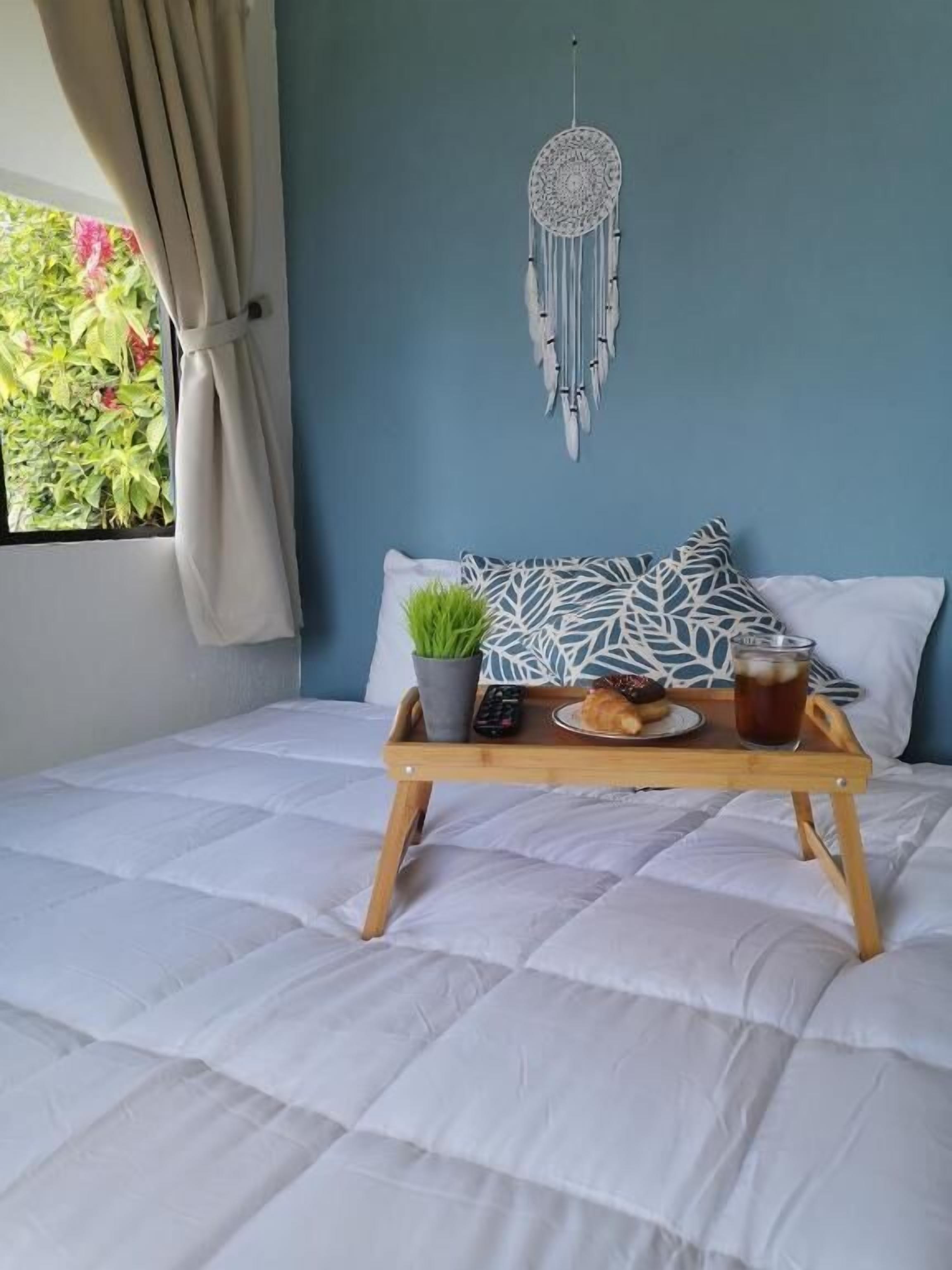 Quarto casal clássico, varanda, vista para o jardim | Cortinas blackout, Wi-Fi de cortesia