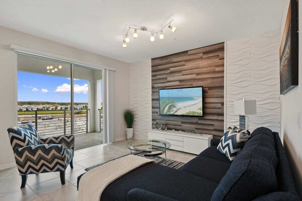 Storey Lake Resort Apartment With Pool & Fast Wi-fi - Kissimmee, FL