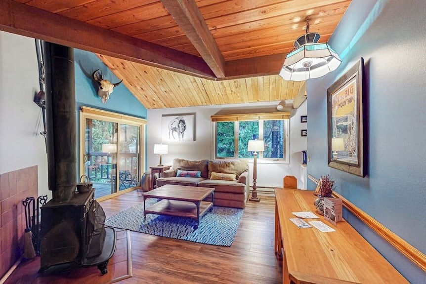 Resort Condo With In/outdoor Pools, Beach, Fishing Pond, Dock, Sauna, & Tennis - Whitefish, MT