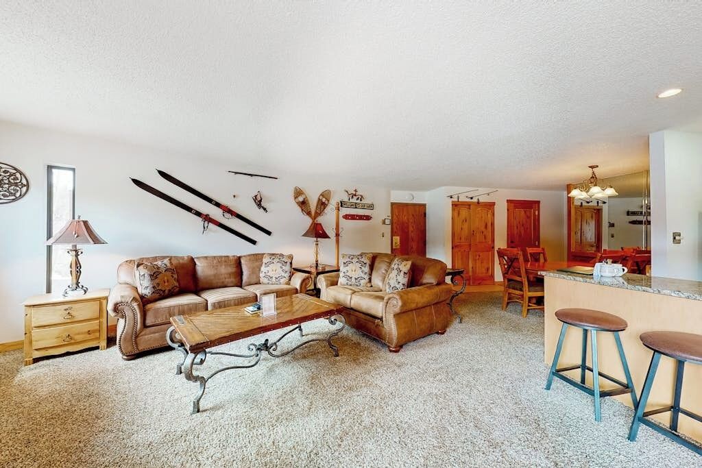 Dog-friendly Ski Condo With Hot Tubs, Grills, & Gym - Breckenridge, CO