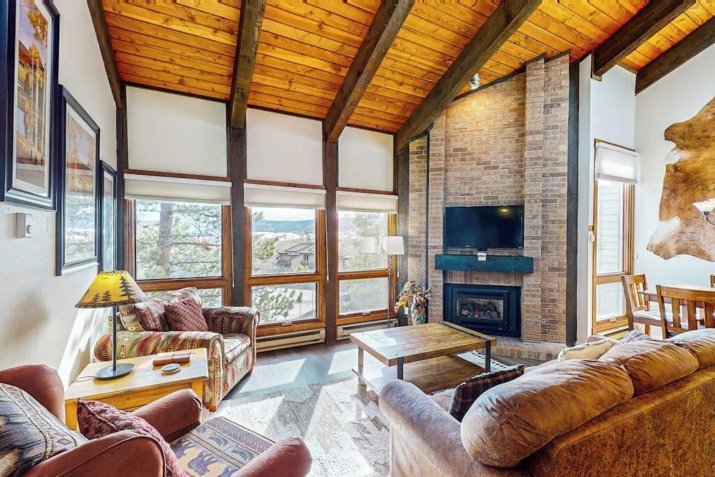 Third-floor Condo With Hot Tub & Pool, Wifi, Fireplace & Washer/dryer - Steamboat Springs