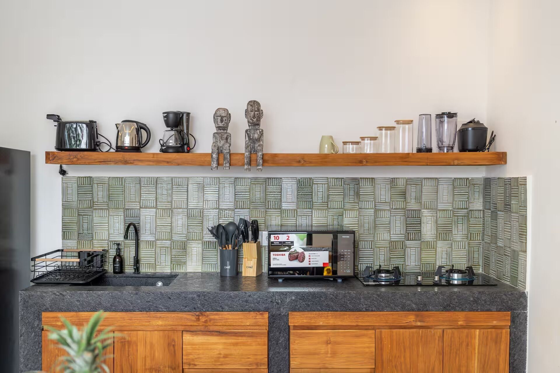Villa Design, 2 quartos, piscina privativa | Cozinha privada | Uma cafeteira/bule, uma chaleira elétrica, uma torradeira 