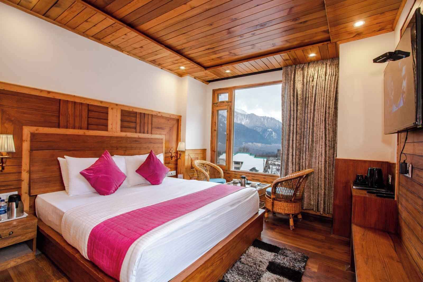 Quarto premium, sacada, vista para a montanha | Wi-Fi de cortesia