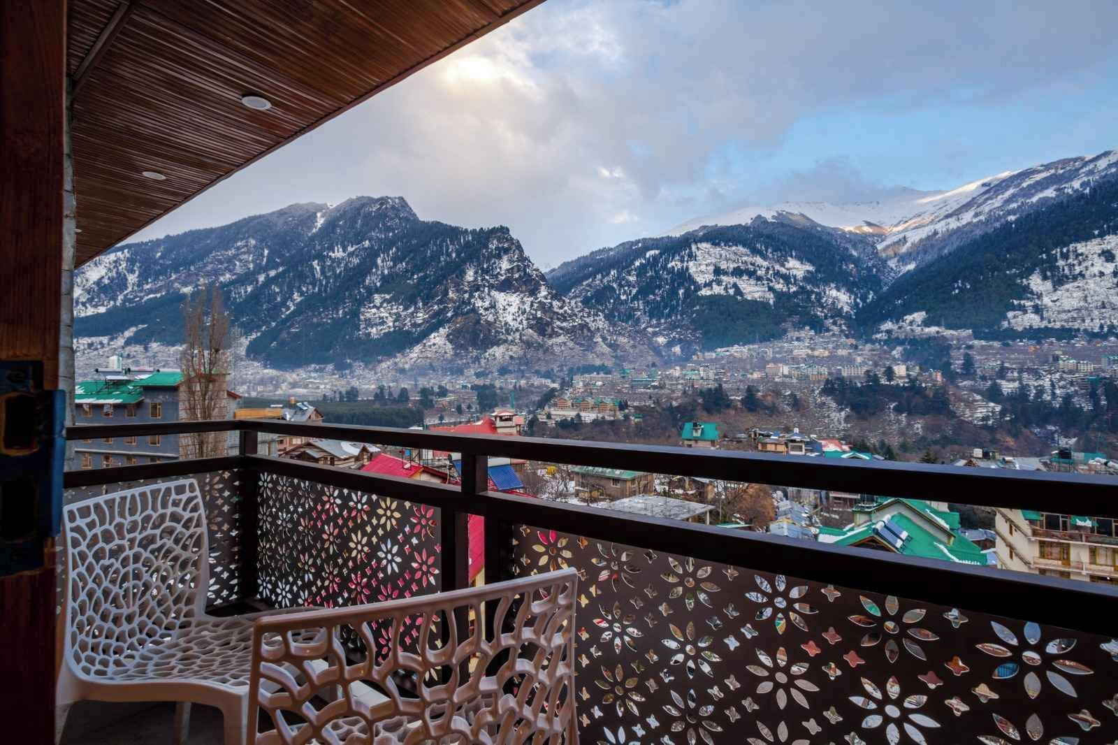 Quarto lua de mel, sacada, vista para a montanha | Área da propriedade