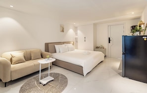 Quarto Duplo, pátio, no edifício anexo | Roupa de alta qualidade, Wi-fi grátis, roupa de cama fornecida 