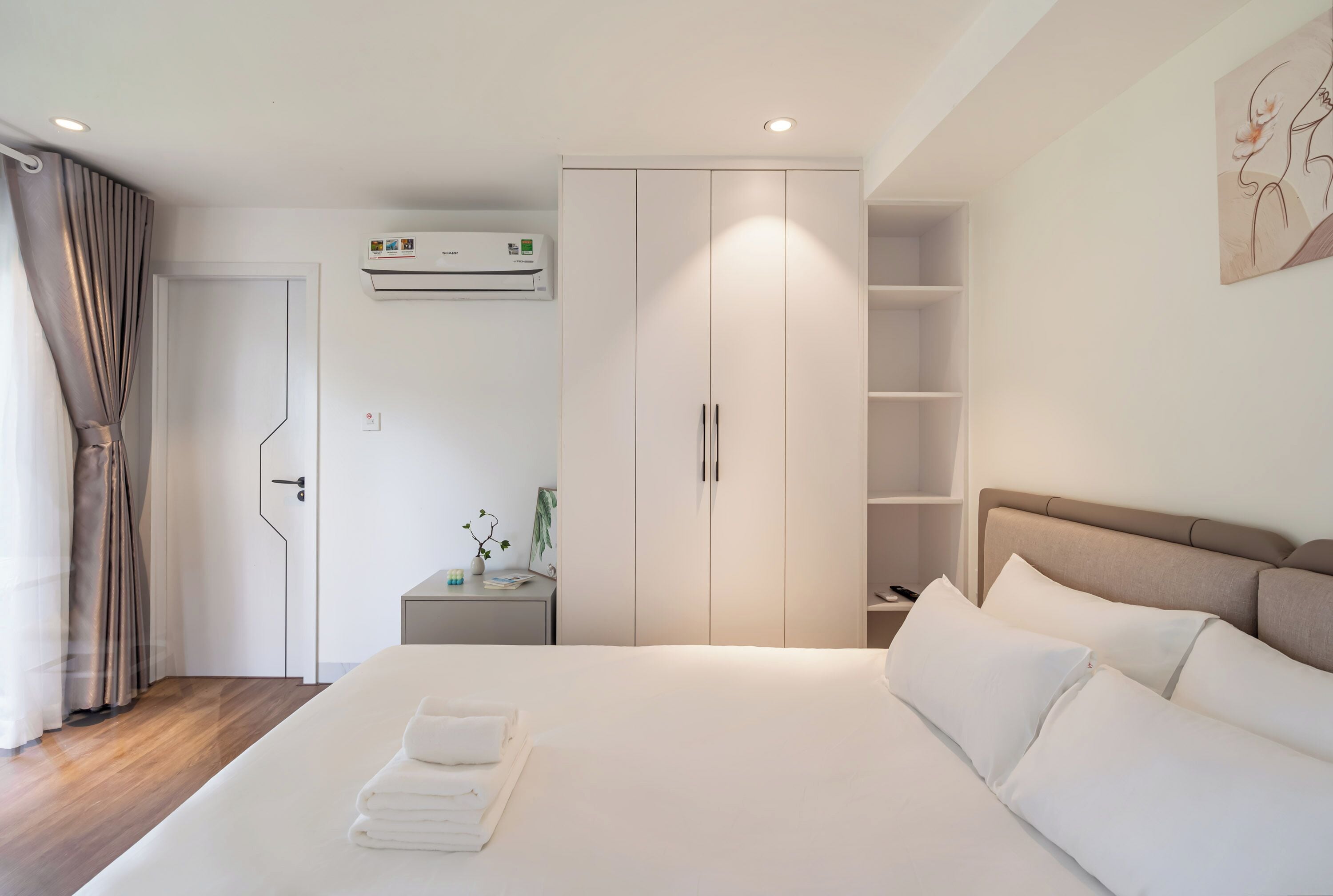 Suite, varanda, no edifício anexo | Roupa de alta qualidade, Wi-fi grátis, roupa de cama fornecida 