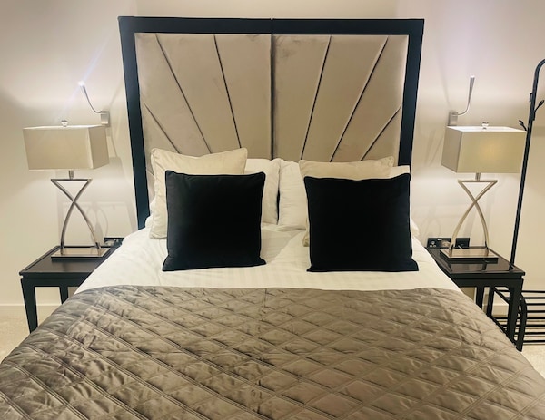 Business Suite Lux 2 Bed Apartment In St Albans - St Albans, UK