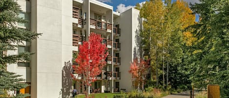 Condo, várias camas (Treetops 5C, 3BD Ski-In Ski-Out Condo) | Fachada