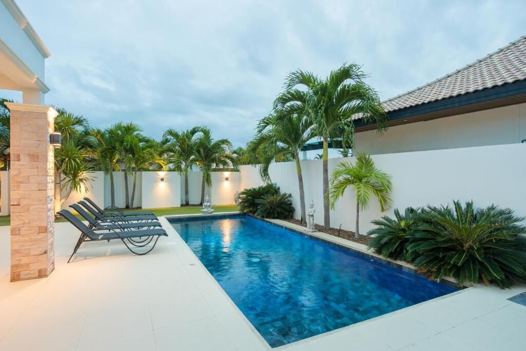 Villa, vista para o jardim | Piscina | Piscina exterior 