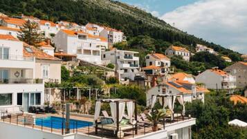 Apartamento (Three Bedroom Apartment with Balcony) | Exterior