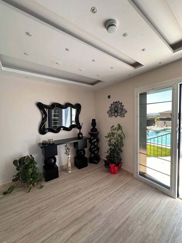 ÇEşme Güzel Life - Çeşme