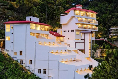 Misty Meadows Resort