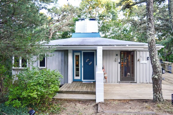 2 مي تو بيتشيز  كيبي كود كوتيدج بي/ ر ير بيت - Wellfleet, MA