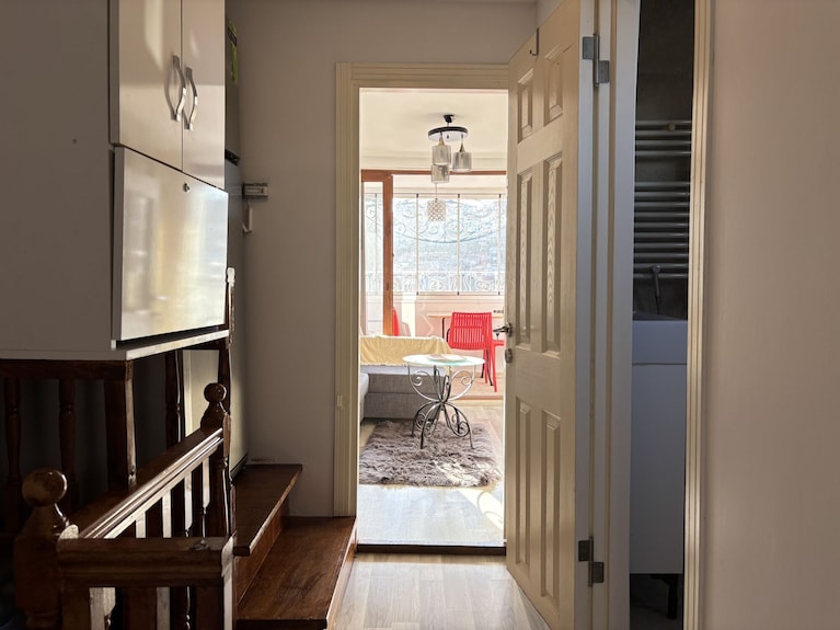 Unique 5br Art House In Balat W/ Garden - Fatih