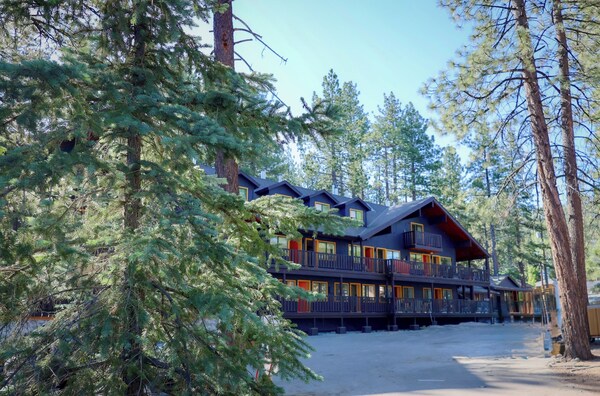 Arkouda House - Big Bear Lake, CA