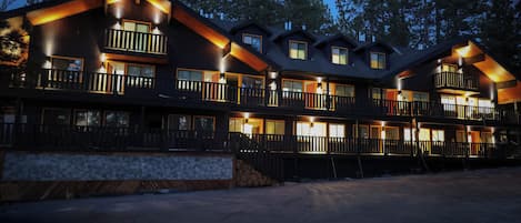 Loft Deluxe, varanda, vista para o lago | Exterior