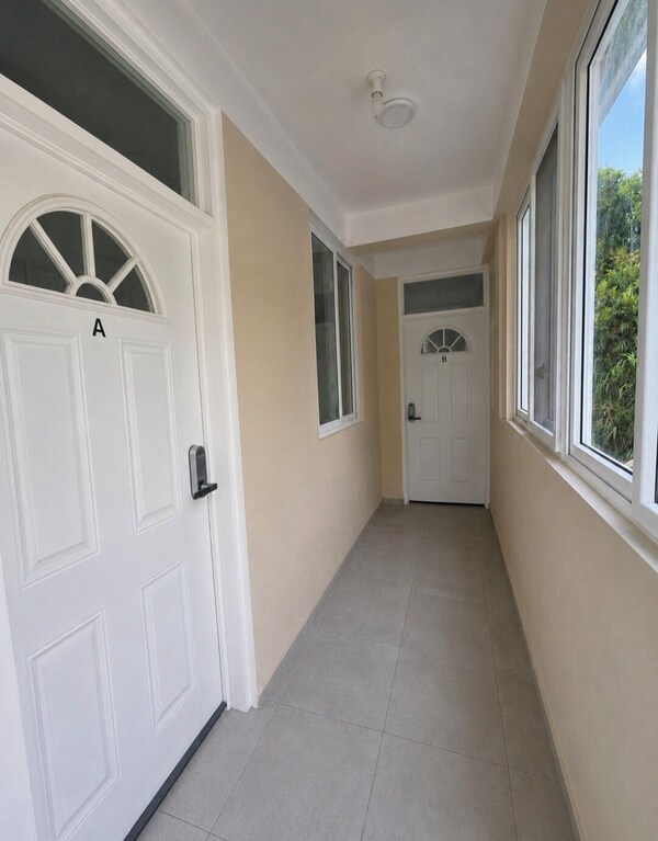 Barefoot Apartments - Dominica