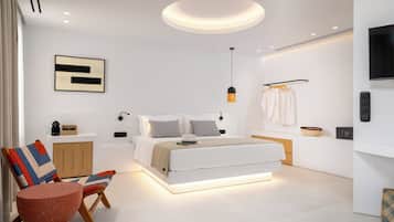 Premium Suite with Outdoor Hot Tub | Roupa de alta qualidade, cofre no quarto, cortinas/cortinados opacos