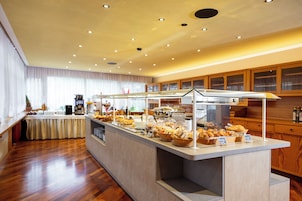 Buffet de pequeno-almoço