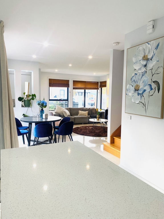 Yarraville 3bed 2bath With Double Garage - St Albans, Australia