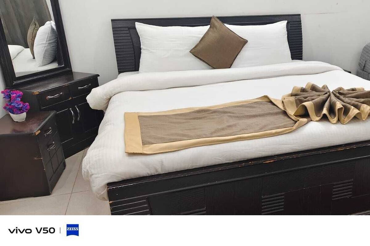 Quarto triplo | Camas extras/dobráveis (sobretaxa), roupa de cama