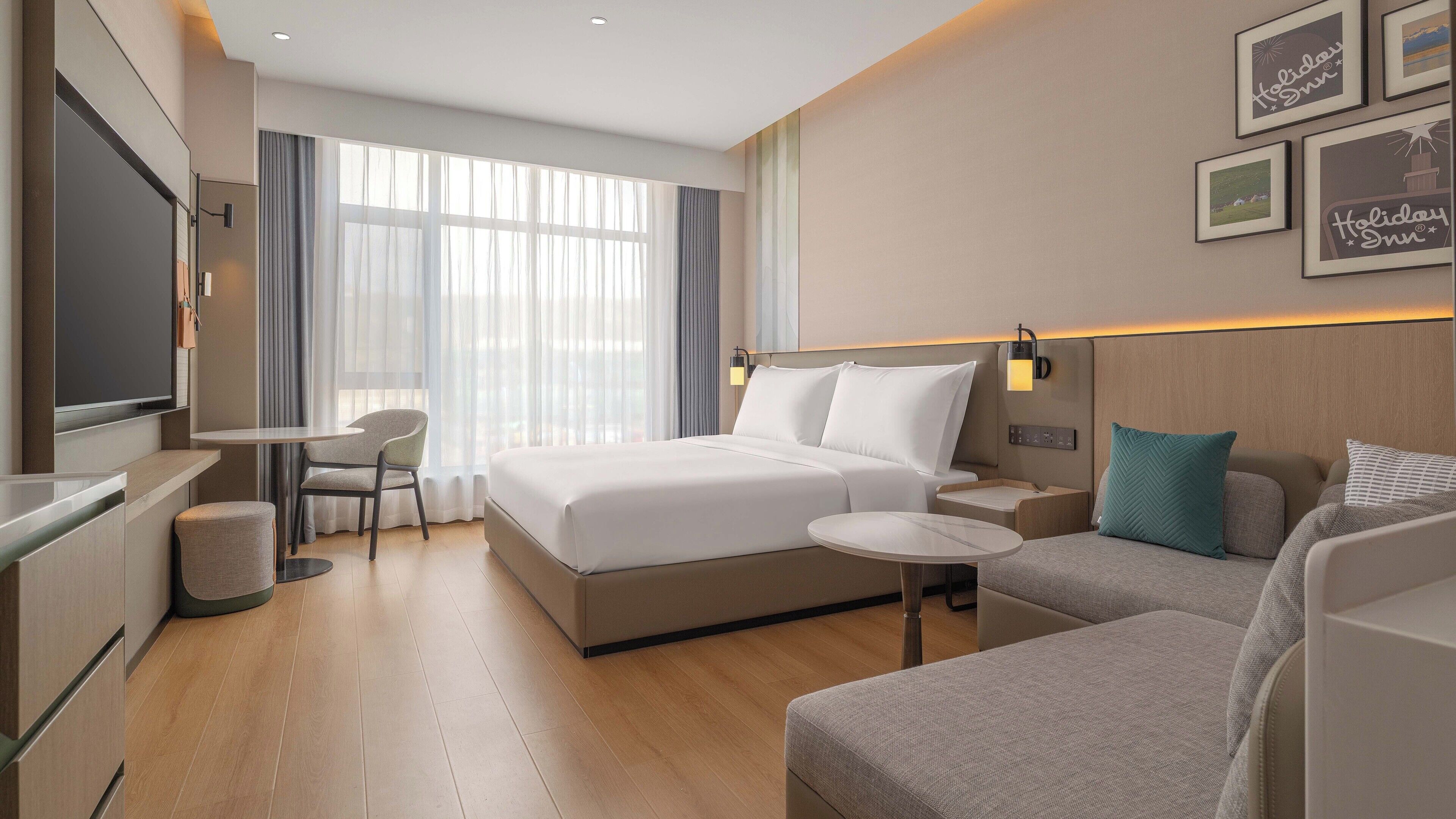 Quarto standard | Edredons de pluma, cofres nos quartos, escrivaninha, cortinas blackout