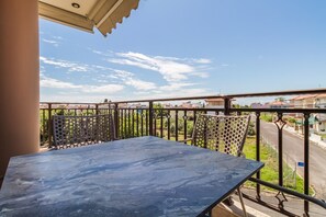 Fibes Luxury Living 2 by Rentals Pro - Mouries Halkidiki Reviews, Deals ...