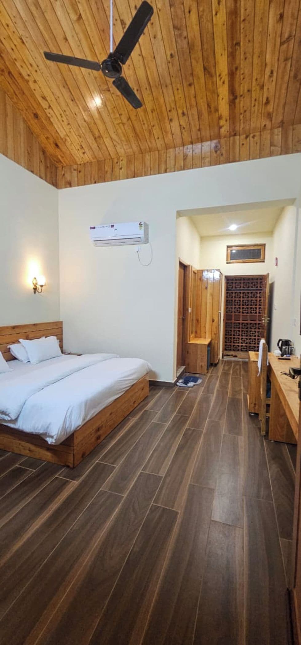 Quarto Deluxe, vista para a montanha | Roupa de cama fornecida 