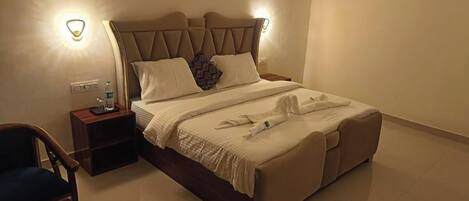 Quarto luxo | Wi-Fi de cortesia, roupa de cama