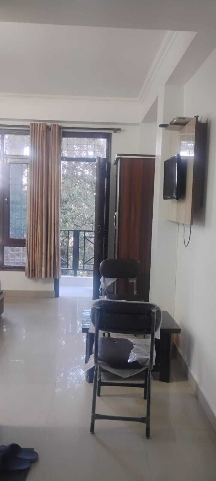 Quarto casal superior, vista para a cidade | Escrivaninha, Wi-Fi de cortesia