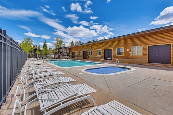 Hike, Fish & Ride Atvs! Forest-view Unit In Kamas - Cuberant Lake, UT