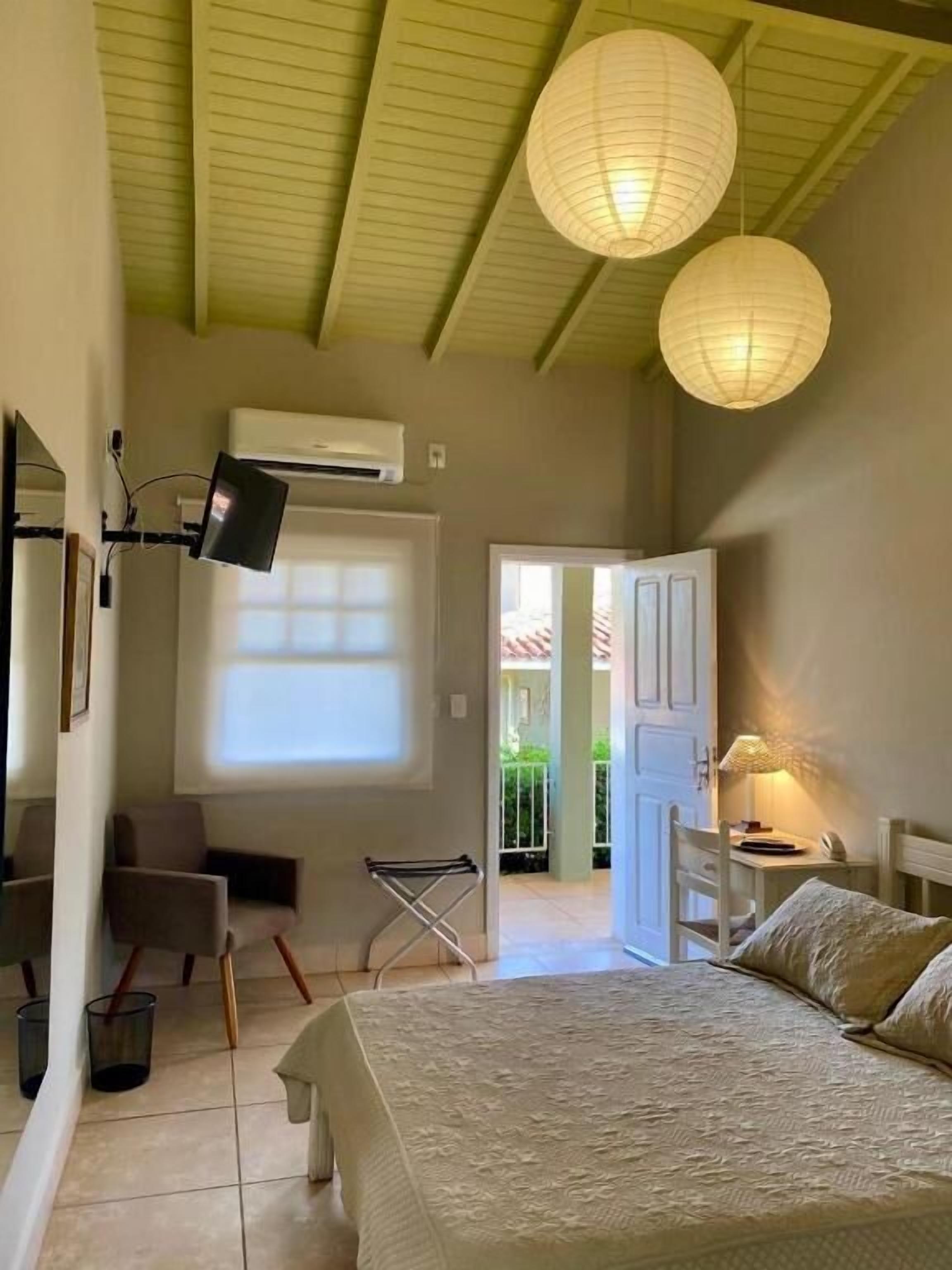Quarto casal | Cofres nos quartos, ferros/tábuas de passar roupa, Wi-Fi de cortesia