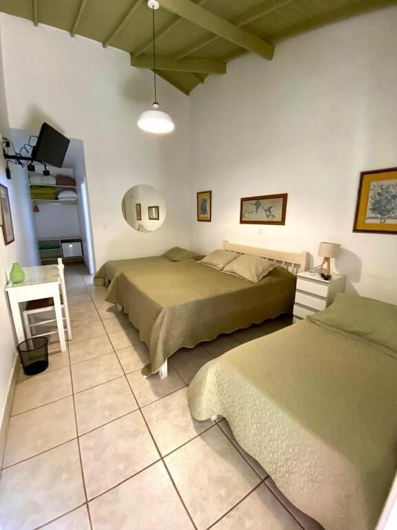 Quarto família | Cofres nos quartos, ferros/tábuas de passar roupa, Wi-Fi de cortesia