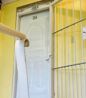Apartamento, 1 quarto, pátio | Pormenores do exterior