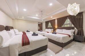 Villa, varanda, vista para o jardim | Ferro/tábua de engomar 