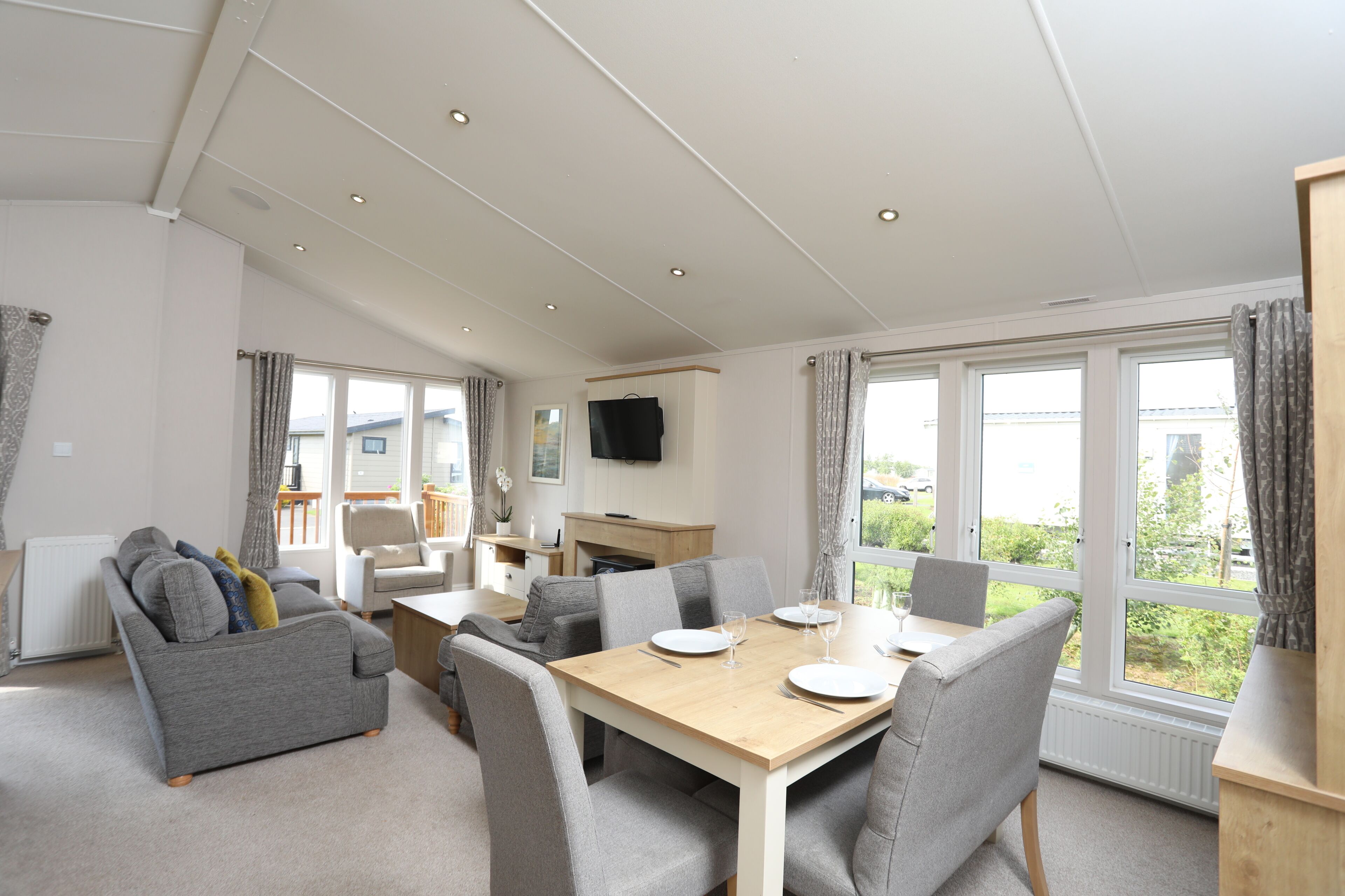 Cosy Dreams Lodge Is A Modern Three-bedroom Holiday Lodge - Northumberland