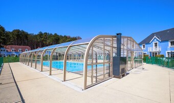 Apartamento | Piscina | Piscina interior, piscina exterior 