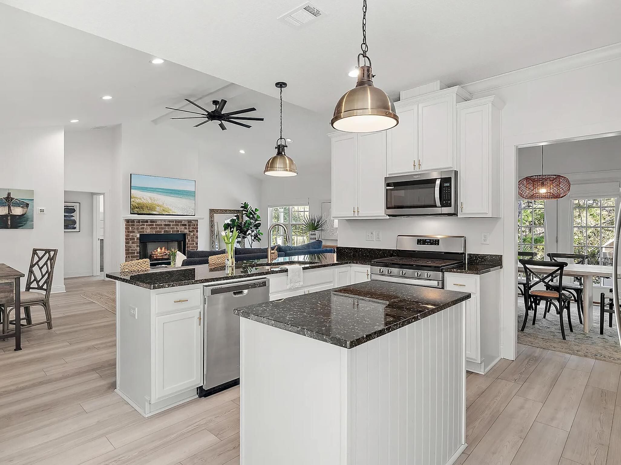 Casa, várias camas (Abby's Abode) | Cozinha privada
