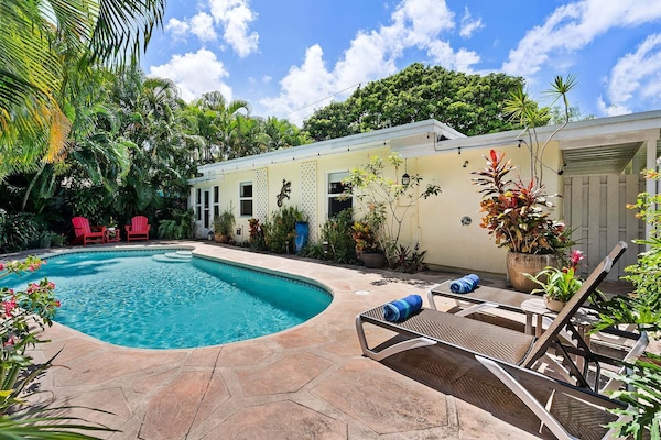 Heated Pool Bungalow Retreat Near Beaches - Fort Lauderdale, FL