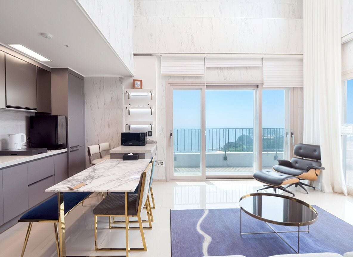 Penthouse, varanda | Sala de estar